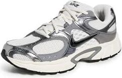 Nike Nike Nike V5 RNR Running Shoes