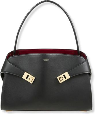 Ferragamo Femme, Sacs, Noir, Taille: ONE Size Soft Hug Handbag (M)