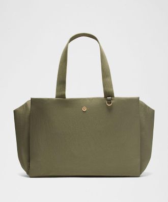 lululemon Tote-Bag mit drei F&auml;chern 18 L in Bay Leaf
