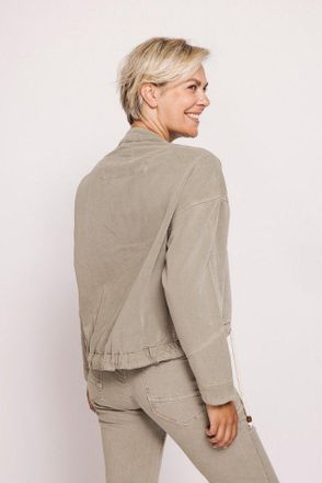 Zhrill Kurzjacke ZHCALISTA gro&szlig;e Ziern&auml;hte, auff&auml;llige Kn&ouml;pfe