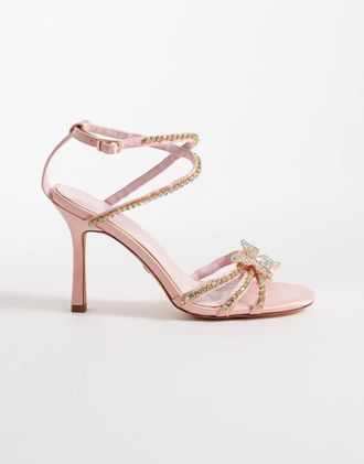 Azalea Wang Azalea Wang - Margareta - Verzierte Sandaletten in Babyrosa mit Schmetterlingsdetail