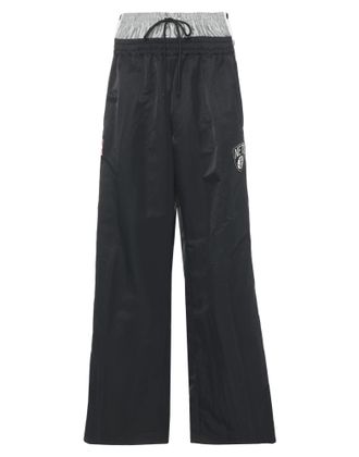 Nike HOSEN & R&Ouml;CKE - Hosen auf YOOX.COM