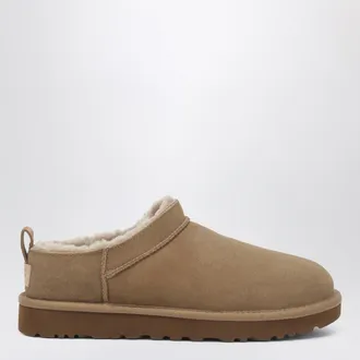UGG Classic Ultra Mini dunkelgraue Stiefel aus Lammfell