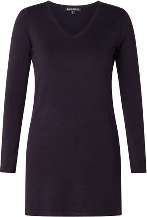 Base Level Curvy Pullover