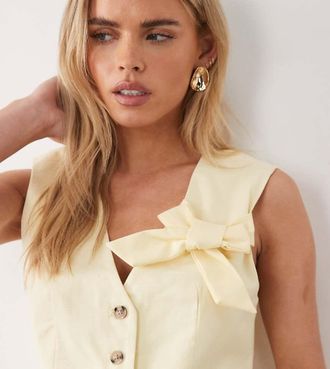 Vila VILA Petite - Gilet de tailleur densemble ajust&eacute; aspect lin &agrave; d&eacute;tail noeud - Jaune pastel