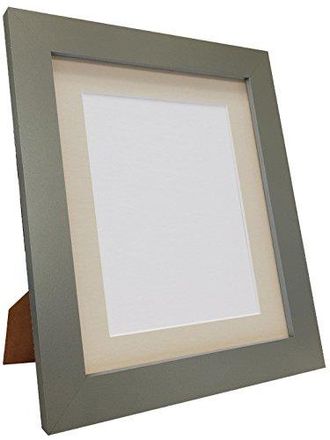 Frames by Post Metro Bilderrahmen mit hellgrauem Passepartout, 40,6 x 30,5 cm, Bildgröße 30,5 x 25,4 cm, Dunkelgrau