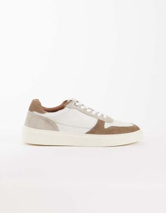 Asos Baskets &agrave; empi&egrave;cements en daim et cuir - Taupe et kaki-Neutre