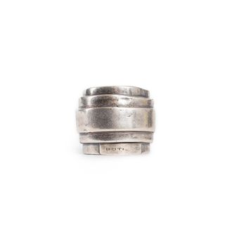 Goti Layered Ring