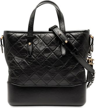 Chanel 2018 mittelgroße Gabrielle Shopping Satchel mit Steppung - Schwarz