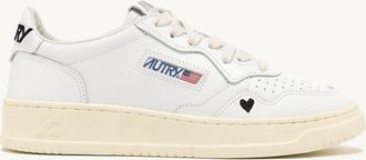 Autry SNEAKERS MEDALIST LOVE AUS WEISSEM LEDER UND SCHWARZ