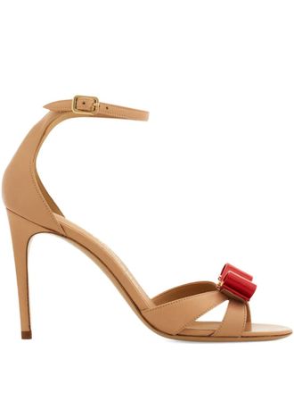 Ferragamo sandales Vara Bow 90 mm &agrave; talon - Tons neutres