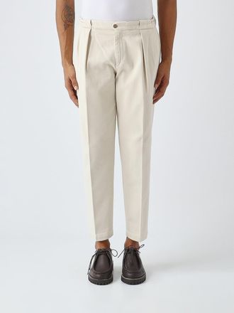 BRIGLIA 1949 Chino en coton &agrave; pinces et coupe slim pour un look classique