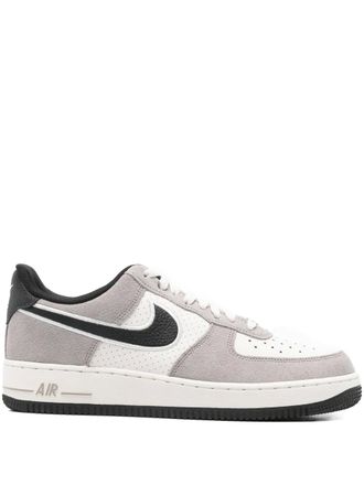 Nike Air Force 1 07 LV8 Sneakers - Grau