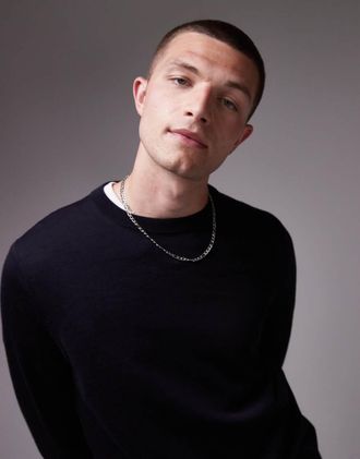 Arket Pullover aus Merinowolle in Dunkelblau mit Rundhalsausschnitt
