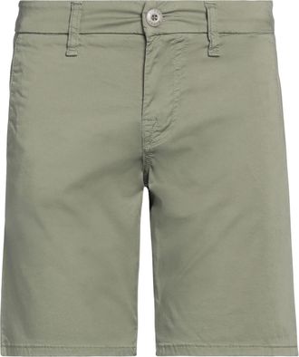 Guess HOSEN & R&Ouml;CKE - Shorts & Bermudashorts auf YOOX.COM