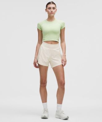 lululemon Track That Shorts mit Liner und hohem Bund f&uuml;r Frauen - 13 cm - Gr&ouml;&szlig;e 12 in Light Ivory