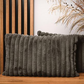 MG Design 2er Set Kissenbezüge 40 x 60 cm in Braun - mit Reißverschluss, langflorige Fell-Haptik, weich & Cosy, pflegeleicht