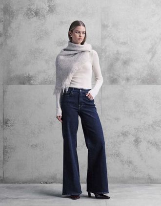 Good American Good Waist - Palazzo-Jeans in mittlerer Waschung-Blau