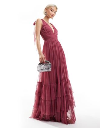 Lace & Beads Linvitée - Madison - Robe longue à volants avec noeuds aux épaules - Orchidée-rose