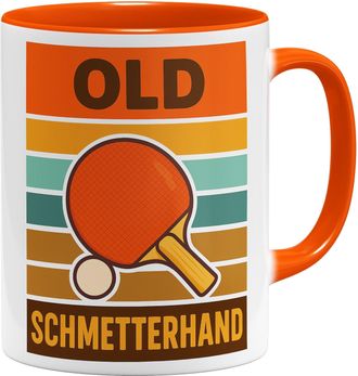 OM3 lustige Tischtennis Kaffee-Tasse mit Spruch - Old Schmetterhand - f&uuml;r Tischtennisspieler & Vereinskollegen - Keramik Becher - 325ml - Beidseitig Bedru