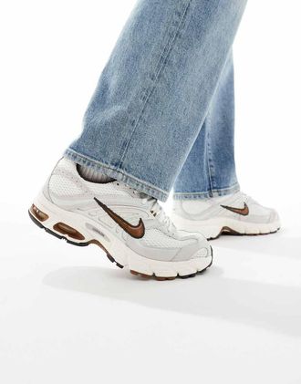 Nike Air Max Moto 2K - Baskets - Blanc cass&eacute; et marron