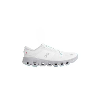 On Running Cloud X 5 Sneakers