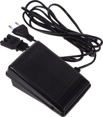 FOMIYES N&auml;hmaschinen Fu&szlig;pedal Steuerung mit Netzkabel Dreipoliger Stecker Kompatibel f&uuml;r Haushalts und Elektrische N&auml;hmaschinen Fu&szlig;steuerungspedal f&uuml;r N&auml;hzube