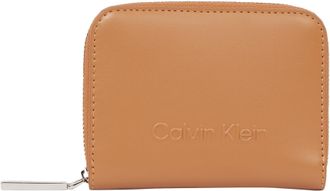 Calvin Klein Damen Geldb&ouml;rse Embossed Logo Zip Klein, Braun (Lion), Einheitsgr&ouml;&szlig;e
