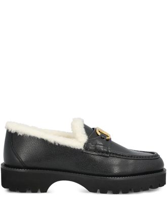 Valentino Garavani mocassins en cuir &agrave; logo - Noir