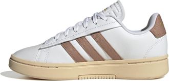 adidas Damen Grand Court Alpha Sneaker, FTWR White Clay Strata Gold Met, 39 1/3 EU