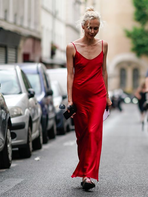 robe à bretelles en satin