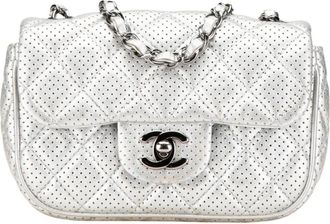 Chanel Sac bandouli&egrave;re matelass&eacute; doccasion - Femme - Pre-owned - Gris - Taille: ONE Size