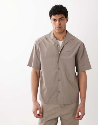 HUGO BOSS HUGO Red - Chemise oversize &agrave; manches courtes et logo - Marron clair