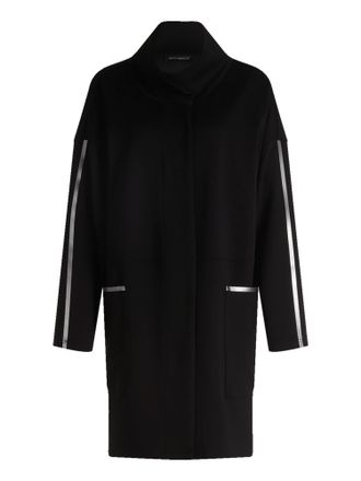 Betty Barclay Mantel