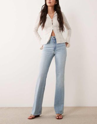 Good American Good Waist - Soft Tech Good Classic - Jean bootcut - Bleu clair d&eacute;lav&eacute;
