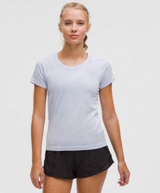 lululemon T-Shirt Swiftly Tech 2.0 Longueur taille pour Femmes - Blue/Violet - Taille 12