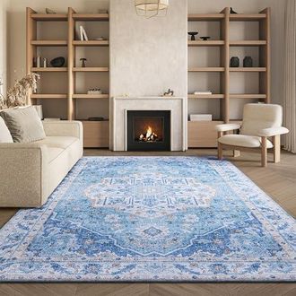 Safavieh Traditionell Teppich f&uuml;r Rug Ideal f&uuml;r stark frequentierte Bereiche - Maschinenwaschbar und rutschfest - Tucson Collection, Kurzer Flor, in Hellblau u