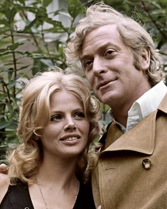 Generic Get Carter (1971) Britt Ekland, Michael Caine 25,4 x 20,3 cm Foto