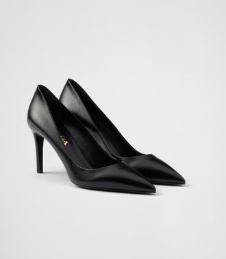 Prada Pumps aus Saffiano-Lackleder