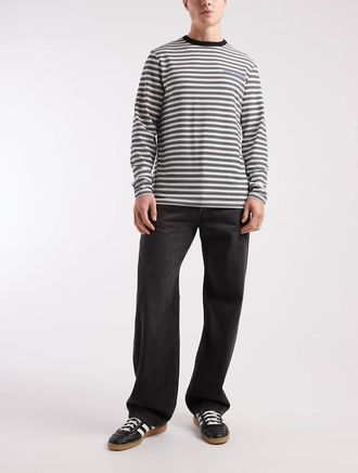 Levi's 501 - Locker sitzende Straight Jeans in verwaschenem Schwarz