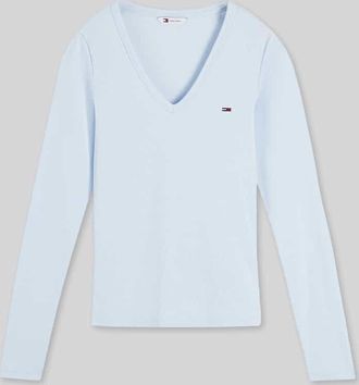 Tommy Jeans Slim Fit Langarmshirt mit Logo-Detail