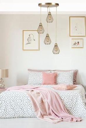 Opviq Elegant Gold Chandelier, Adjustable Height 70 cm, Metal Body with Antique Coating, 15 cm Cap Diameter, E27 Socket, Perfect for Modern Spaces