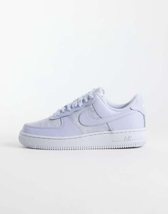 Nike Air Force 1 07 baskets en satin bleu