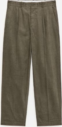 Arket Lockere Cordhose -Gr&uuml;n