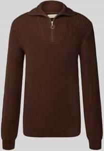 Blend Troyer mit Label-Detail Modell DENO