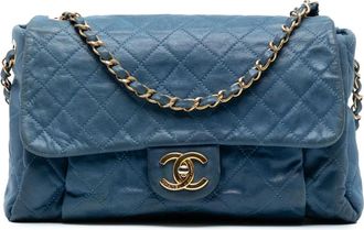 Chanel grand sac porté épaule Irisée Calfskin Chic Quilt Flap (2011) - Bleu