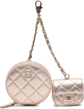 Chanel Portemonnaie - Metallic Quilted Lambskin Round Clip On Coin Purse - Gr. unisize - in Gold - für Damen