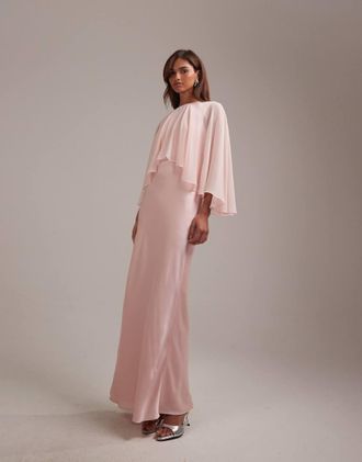 Asos Linvit&eacute;e - Robe en satin coup&eacute;e en biais avec superposition cape transparente - Rose