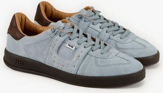 P448 Baskets su&eacute;d&eacute;es