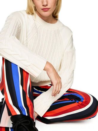 Marc Cain Strickpullover Ski is the Limit Premium Damenmode Rundhals, mit modischer Struktur, gerader Schnitt